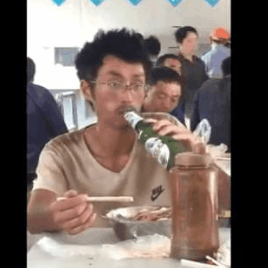 困难职工 