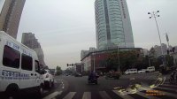 非机动车无敌了,看都不看一眼