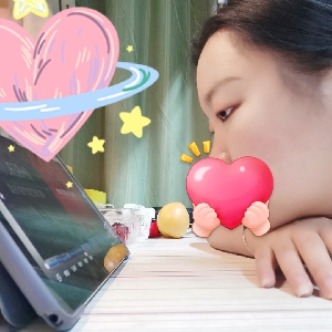 冰糖葫芦超甜的 