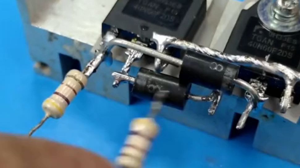 电阻串联二极管起什么作用