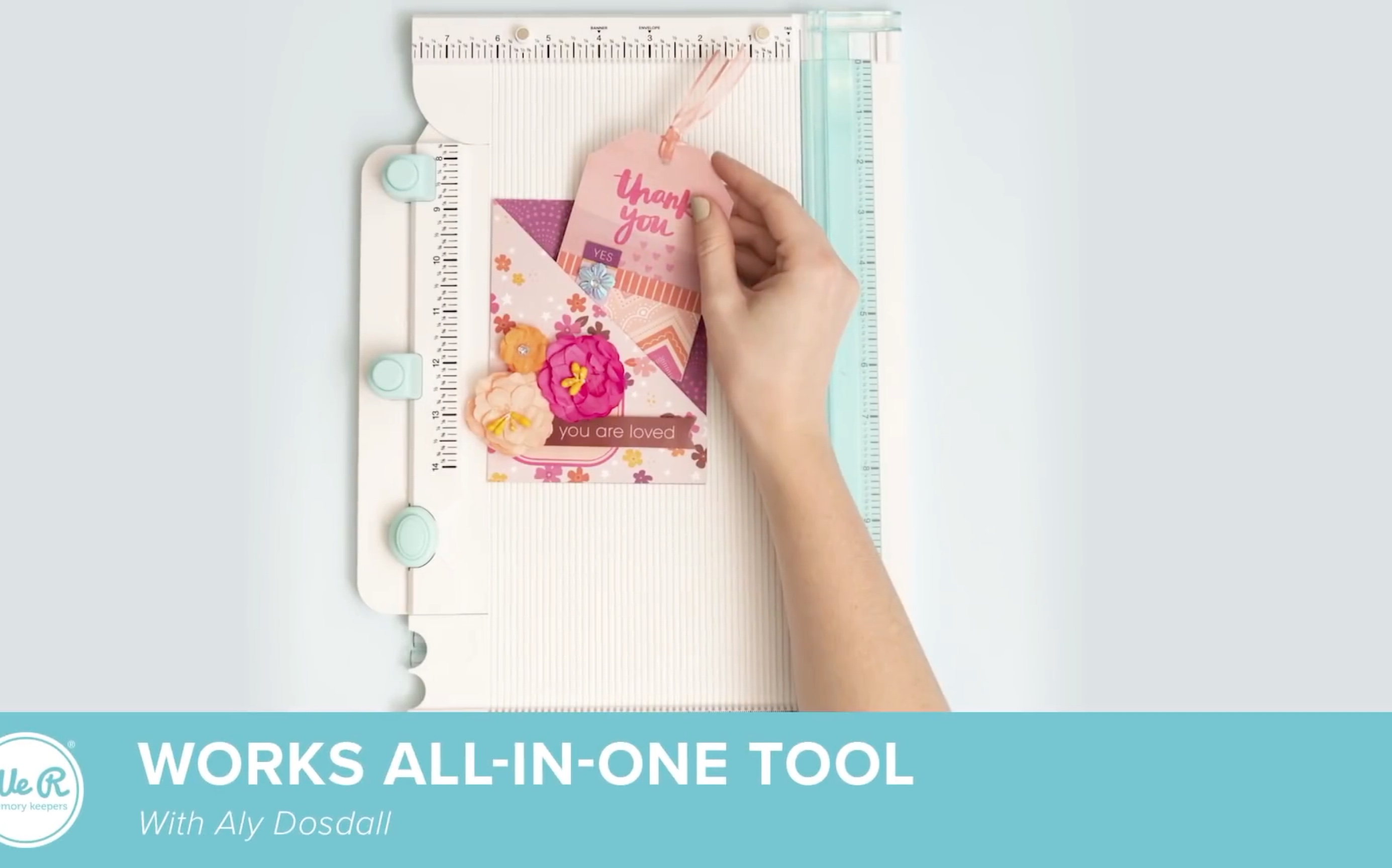 手工工具使用 We R Meomey Keepers All-in-one切割划痕印章板的使用1