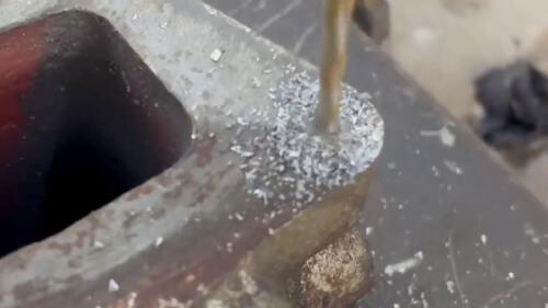 好用的断丝取出器,用来取螺丝非常的方便,工人师傅工作中的好工具