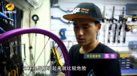 自行车车轮变形?一个简单的小装置轻松找到变形点,让调整更容易