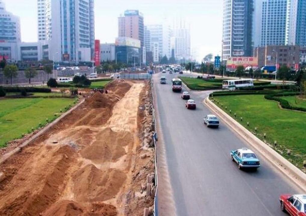 不计算土地成本,建造一栋30层的高楼每平方大概的成本会在多少钱