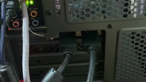 电脑显示器太小不够用,教你一招轻松搞定,分屏显示,了解一下!