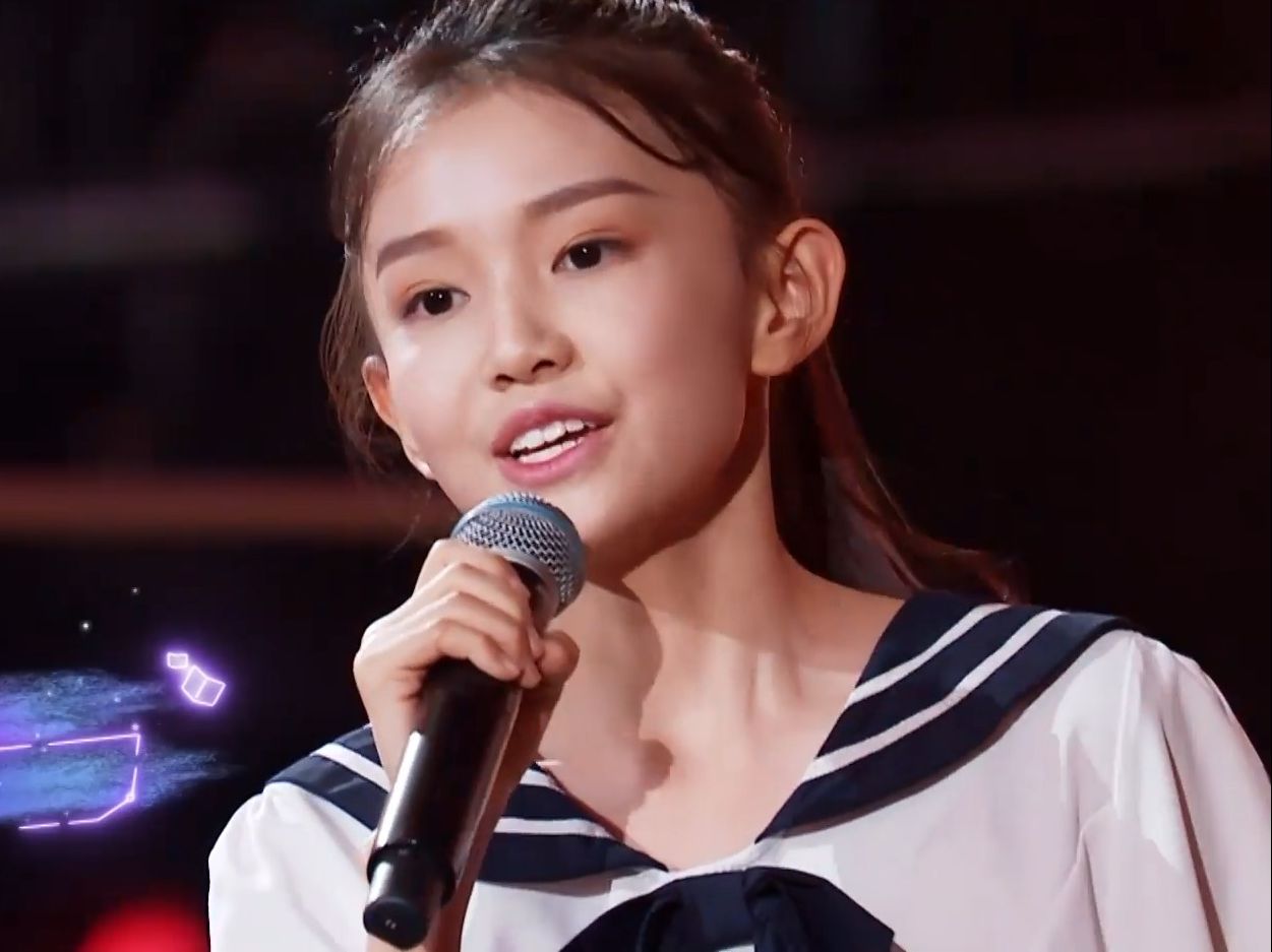 宋小睿参加山东卫视2021年春晚,演唱少年