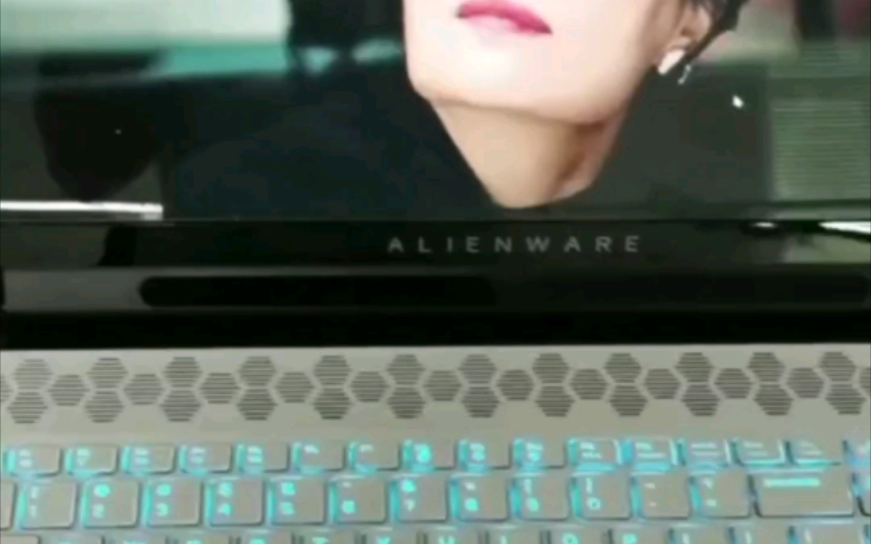 专业维修各品牌笔记本电脑,主板服务站维修各品牌笔记本电脑