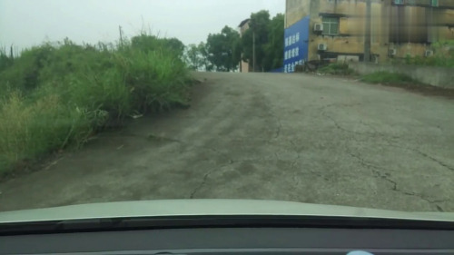 手动挡陡坡起步秘诀