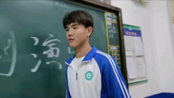 ...林教头风雪山神庙课本剧演出开始啦!演员:威县一中艺体部高一30班...