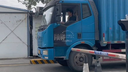 为什么停车场管理者都装这种车牌识别系统#智能停车场收费系统#道闸...