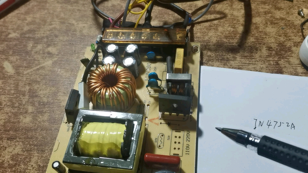 TL494开关电源实例维修,故障就是带不起负载IN4752A稳压二极管坏