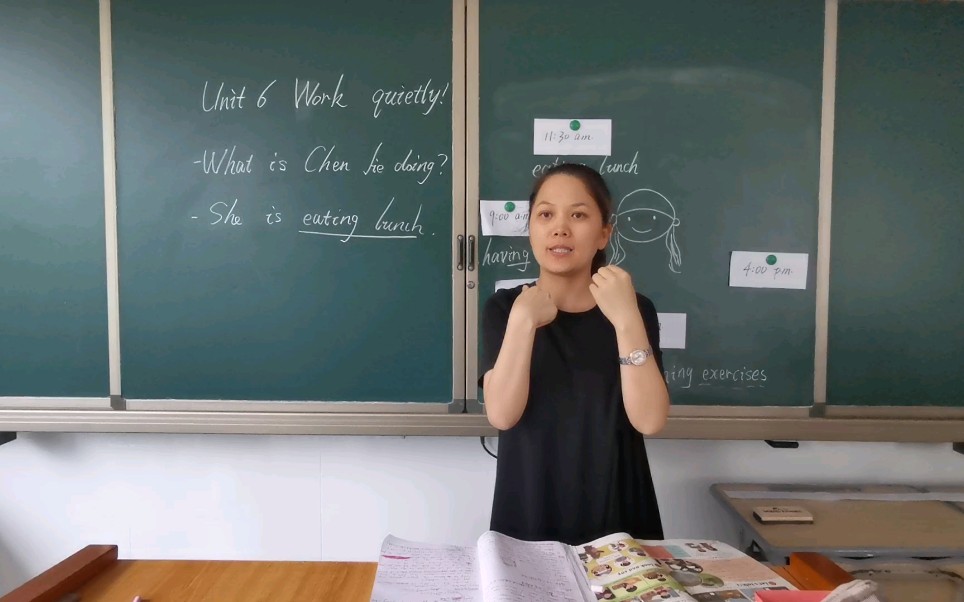 小学英语模拟上课:Work quietly!