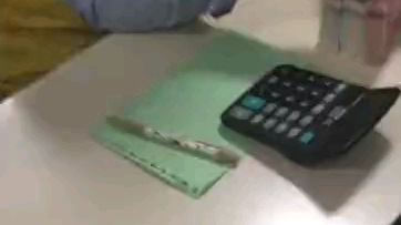手持式多指多张点钞法