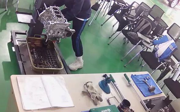 活塞的拆装和气缸缸径测量 福建技能考整体操作流程