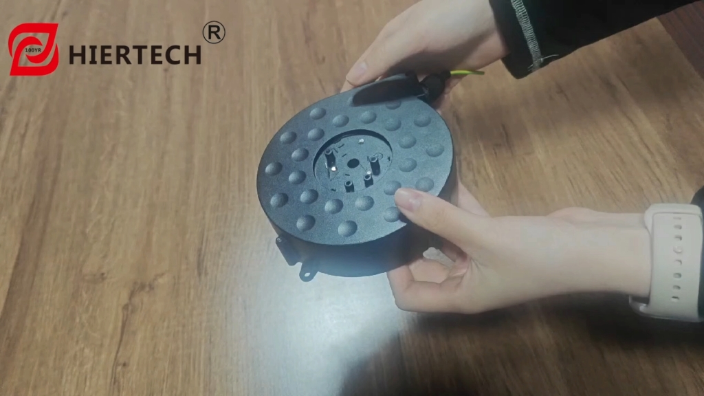 黑尔泰克自动收线卷线器