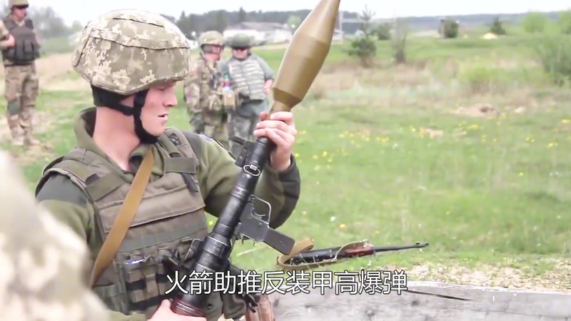 上能击落飞机,下能干翻坦克的单兵作战神器——RPG火箭筒