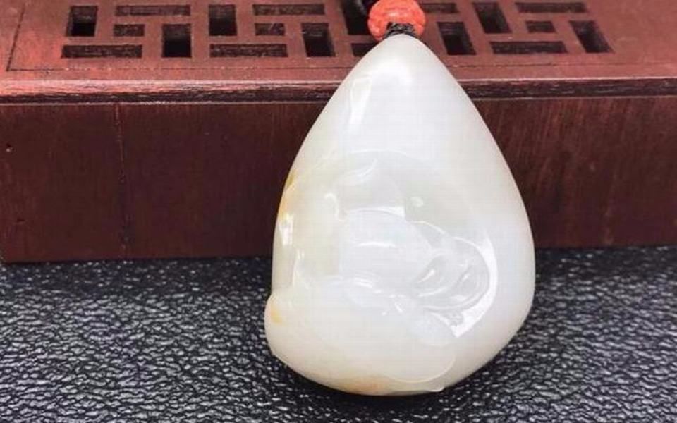 脖子上戴玉一定要知道的6大禁忌,犯了忌讳可不好!