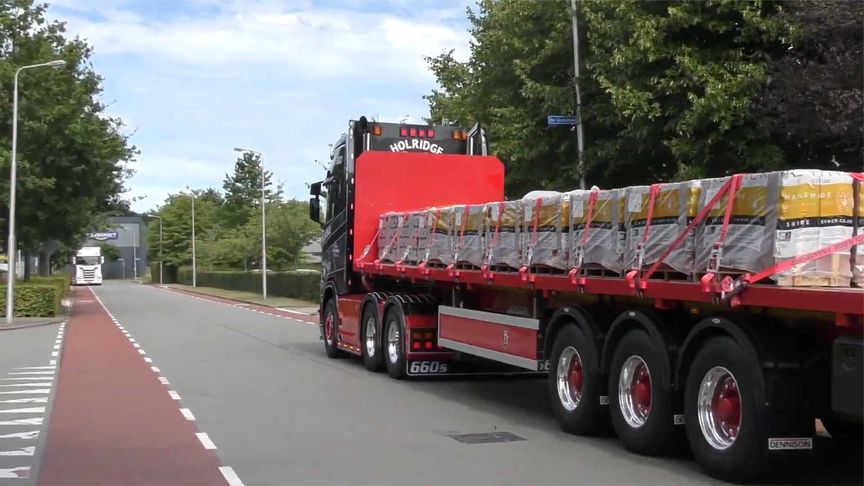 斯堪尼亚卡车一台要100万吗