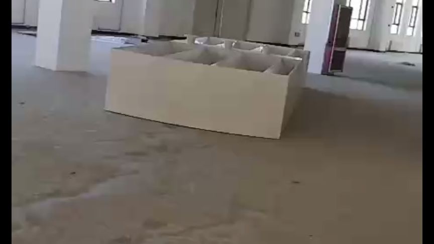 三箱分离器厂家卸货