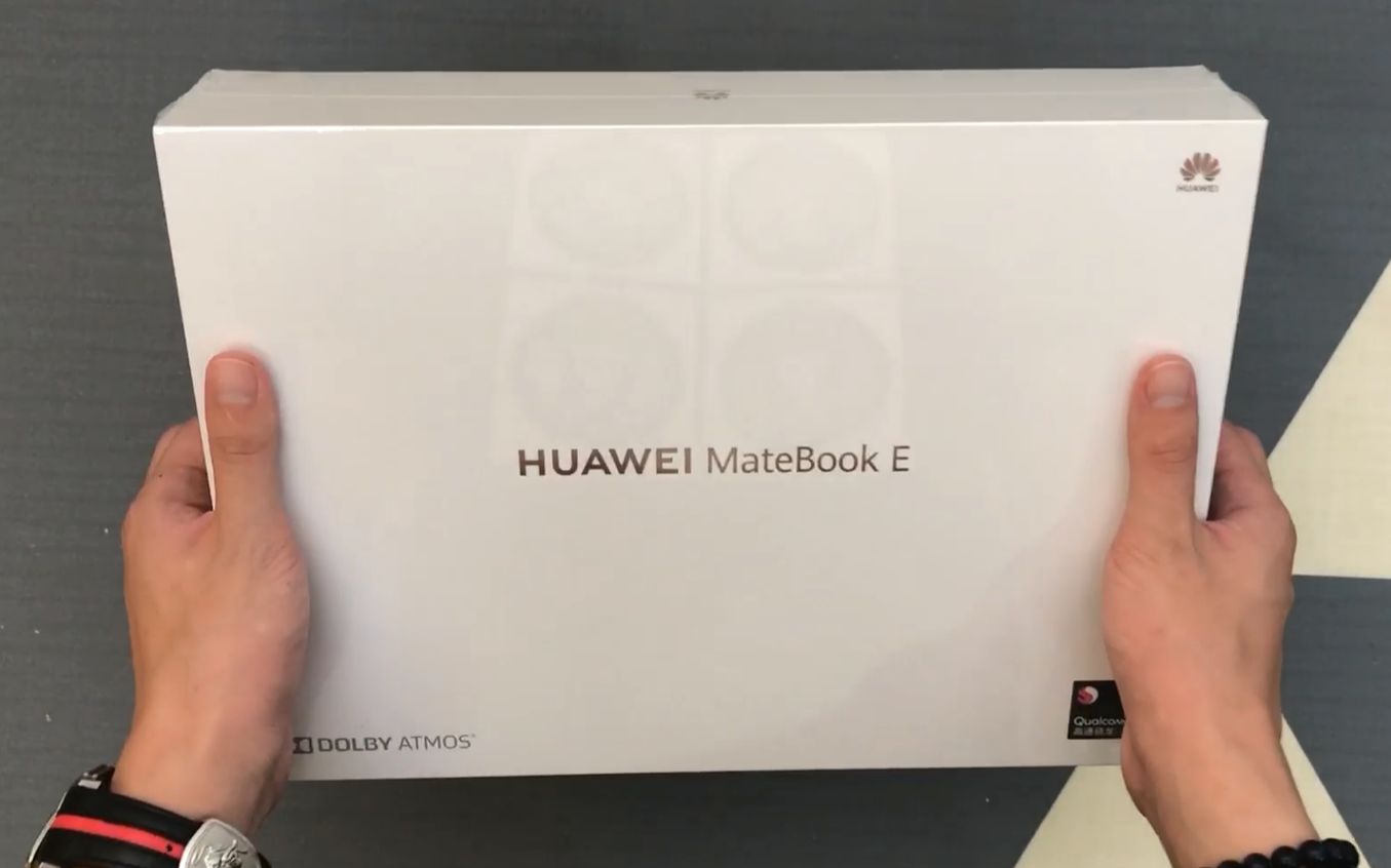 3499元买的华为MateBook E开箱,打开盒子的那一瞬:这是笔记本?