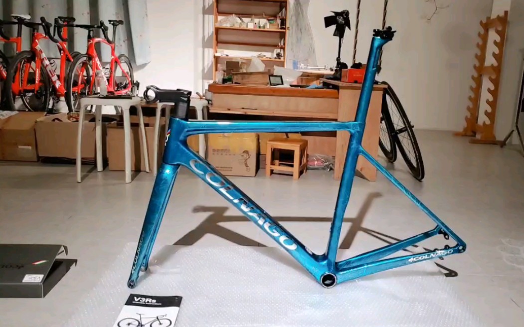 【小姐姐开箱梅花顶级公路车架】我的小蓝莓到啦!COLNAGO V3RS,...