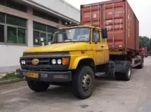 一汽老解放半挂牵引集装箱大货车“中国自主品牌的骄傲”性能依旧很...