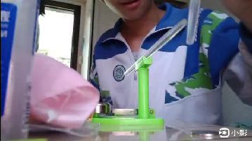 用两根玻璃棒靠近会怎么样?
