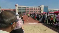 学校运动会跳远冠军,这是要“上天的节奏”啊,弹跳力是真的好