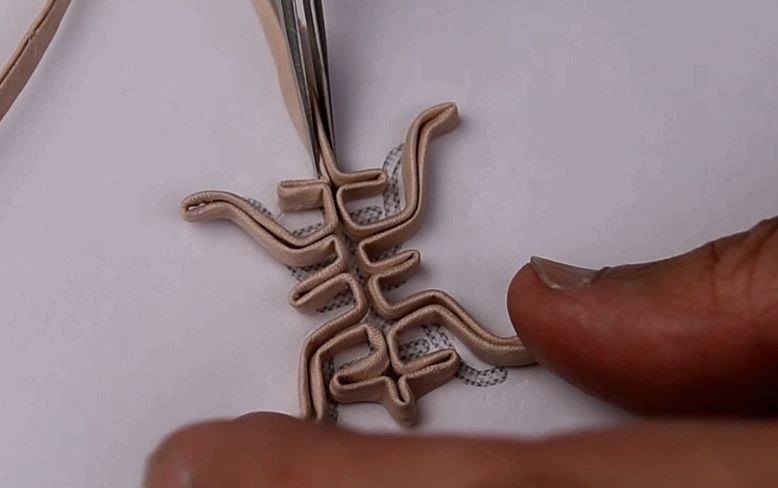 学做旗袍视频教程-第三系列-300-旗袍花扣制作