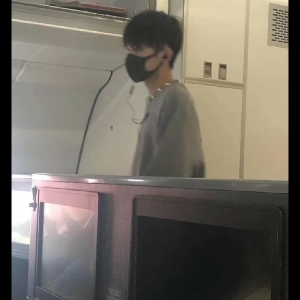 荒糖西西 