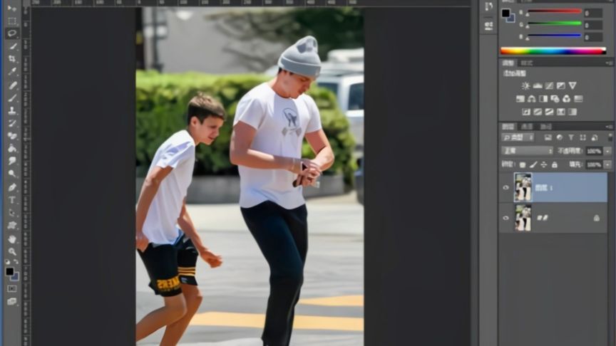PS技巧:如何轻松把画面中的多余人物给P掉!