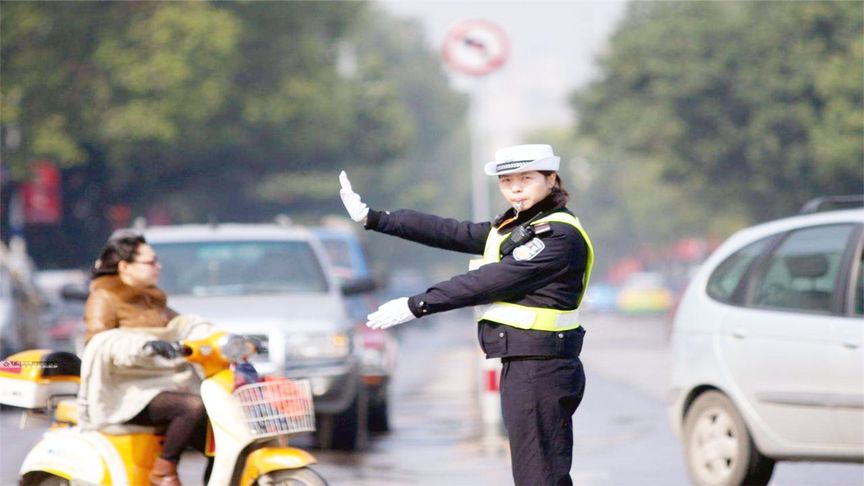 很多新的交通标识,令不少司机难以分辨,今天带大家来复习一下吧