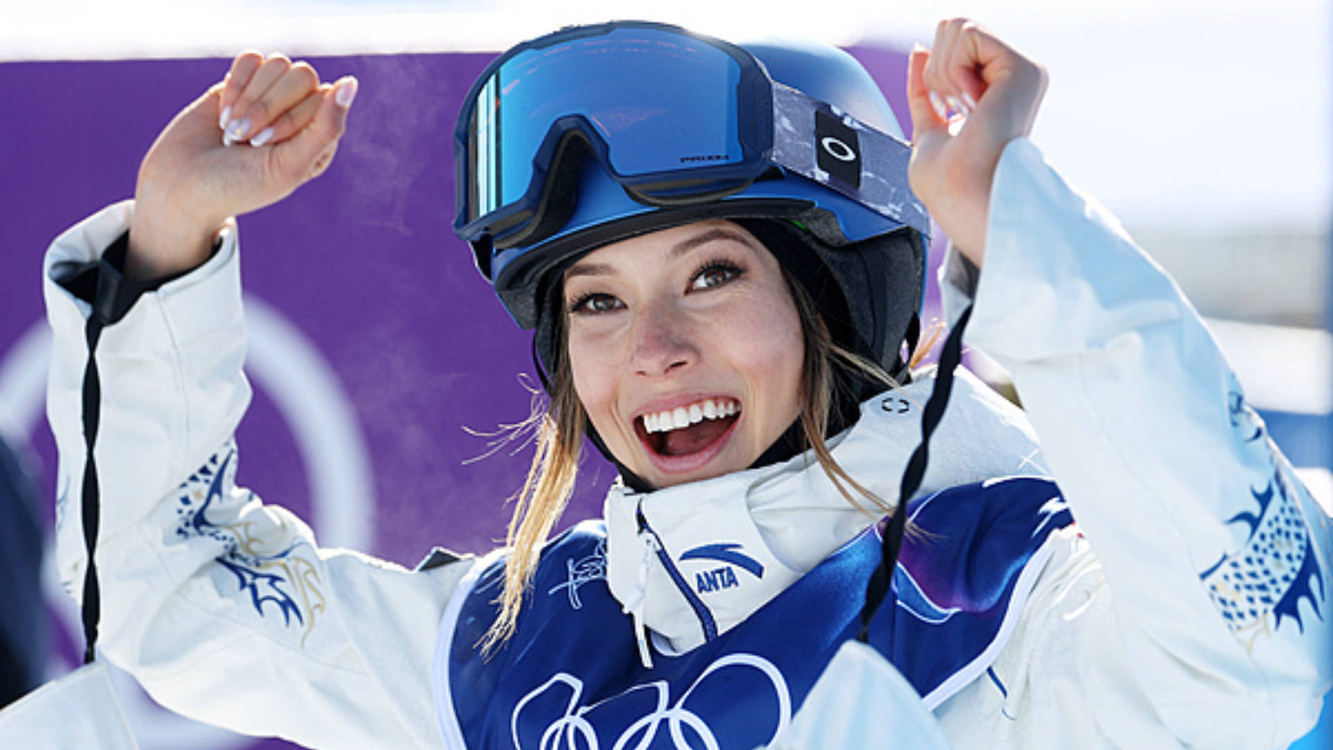 晋级决赛!谷爱凌回应"第一跳摔了":可能就是爱压力