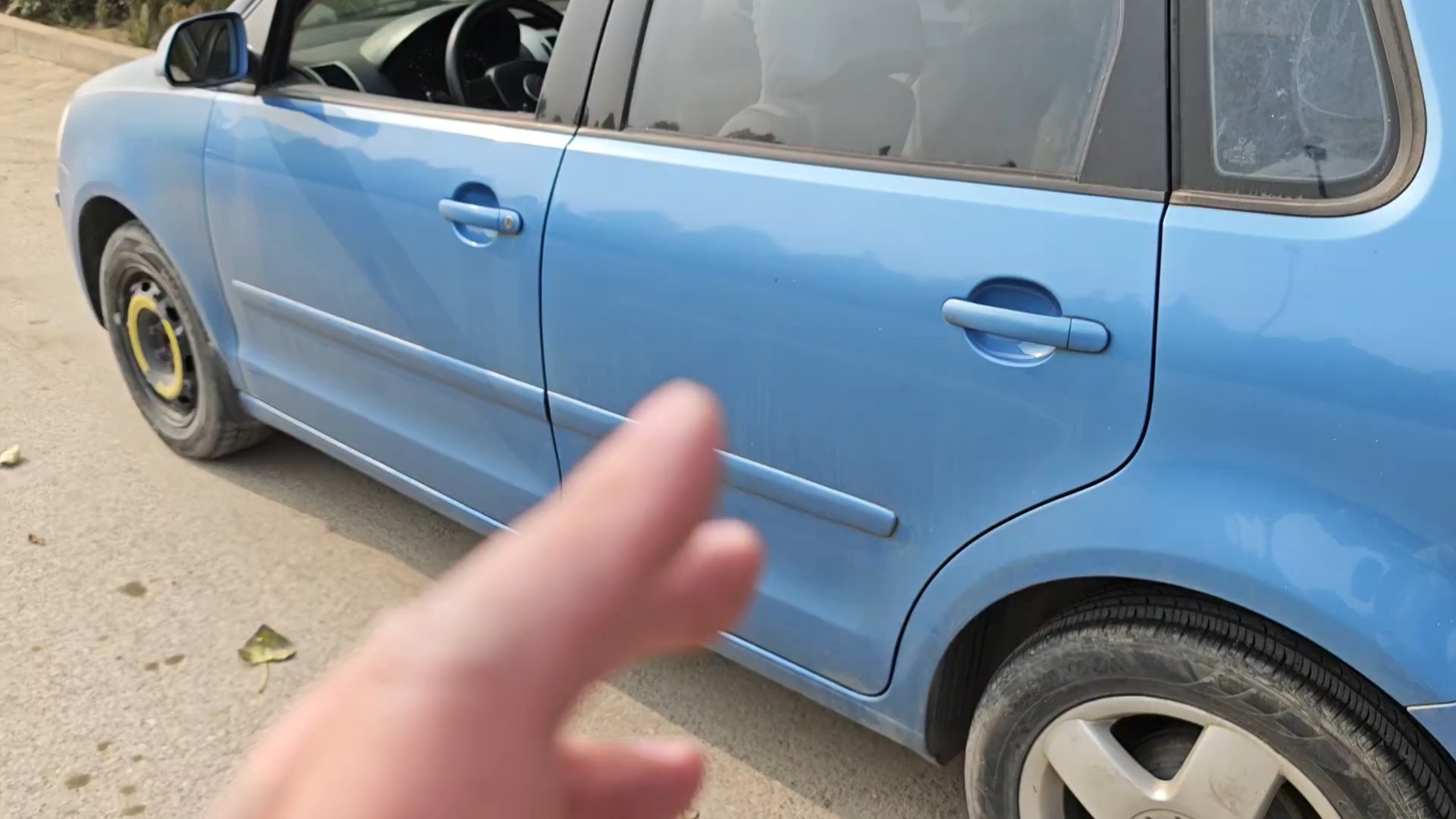 ...大事!给我们朋友解决了通勤问题,安排上了大众老款polo自动挡代步。