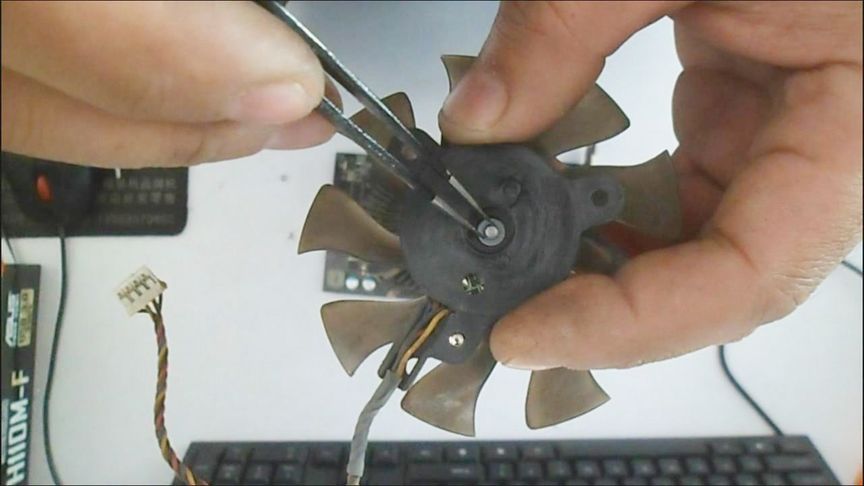 电脑主机风扇嗡嗡响怎么办?不用更换风扇消除异响 超简单