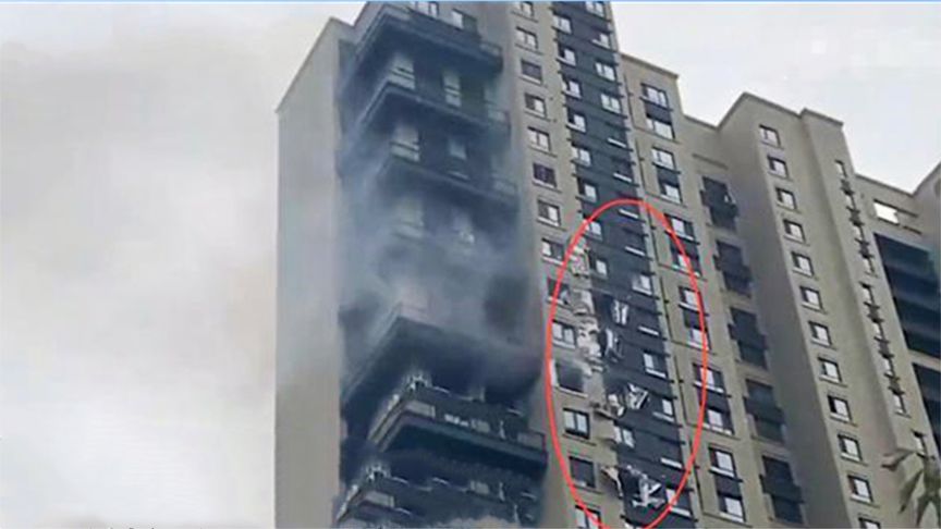 黑龙江哈尔滨一民宅发生燃气爆燃事故 一男子从22层跳下死亡