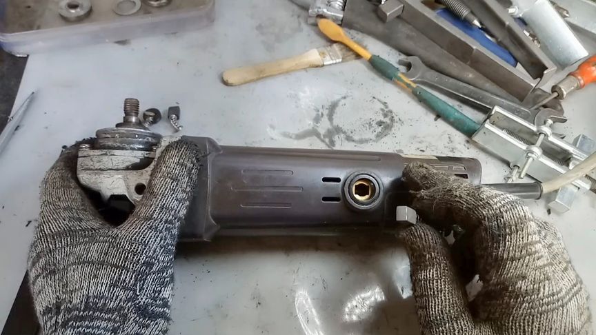 角磨机维护保养基础知识关于碳刷更换和故障现象讲解