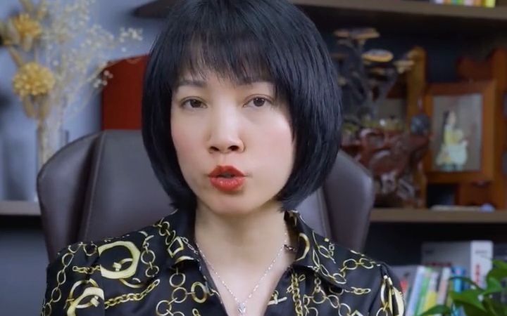 【饭桌礼仪】你们一般都怎么倒茶的?