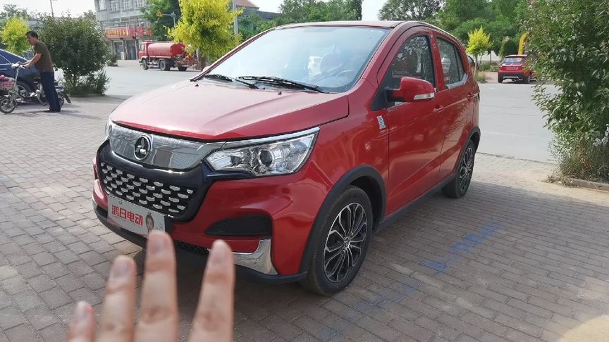 可以上牌的电动车,时速68,续航300,儿童锁防溜坡,一键启动