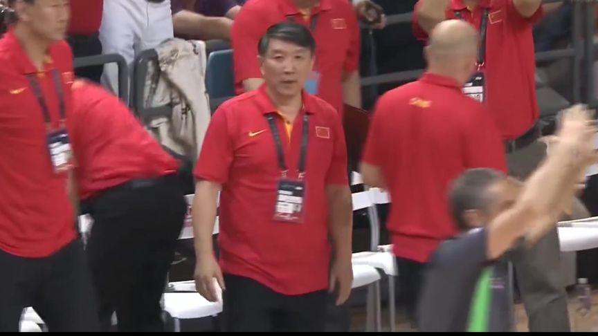 2015年男篮亚锦赛中国vs伊朗下半场中国队精彩集锦!