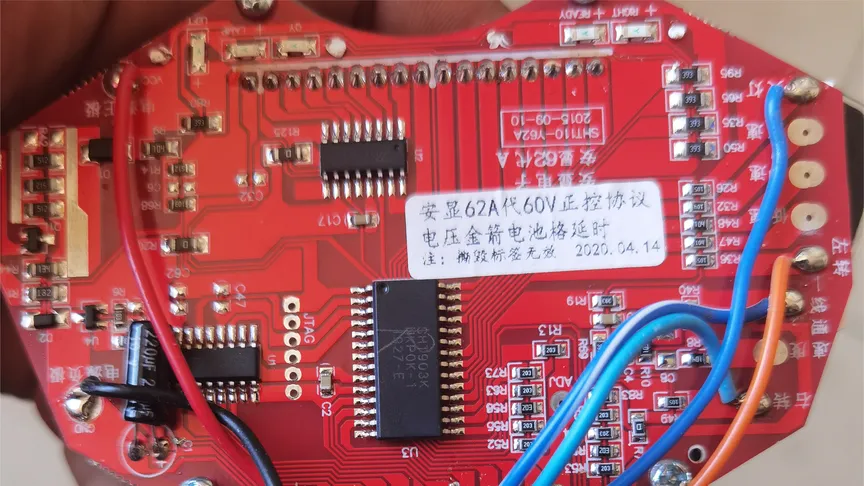 电动车电量显示不准修不好,教你动一根线不换表即可搞定!