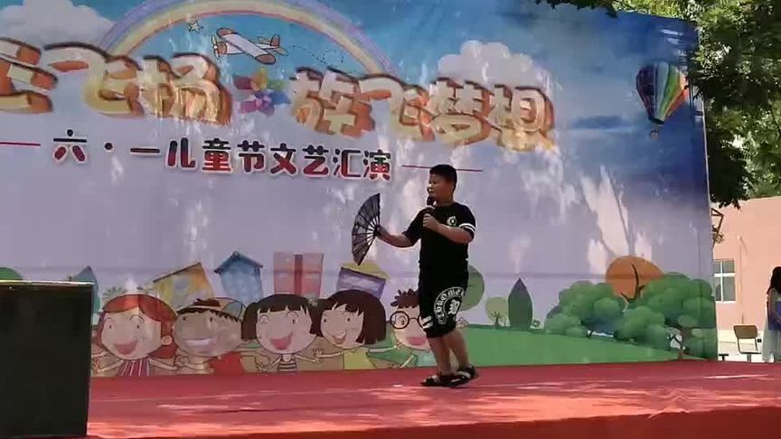 看看我们滴戏剧表演(我们是自学滴)