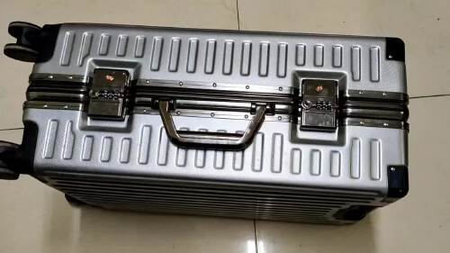 行李箱密码忘了别着急,不用花钱找师傅开锁,30秒教你轻松解开