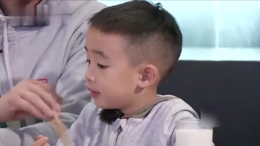 Jasper对邓伦说要不要喝汤,叠词运用的炉火纯青,好棒呀!