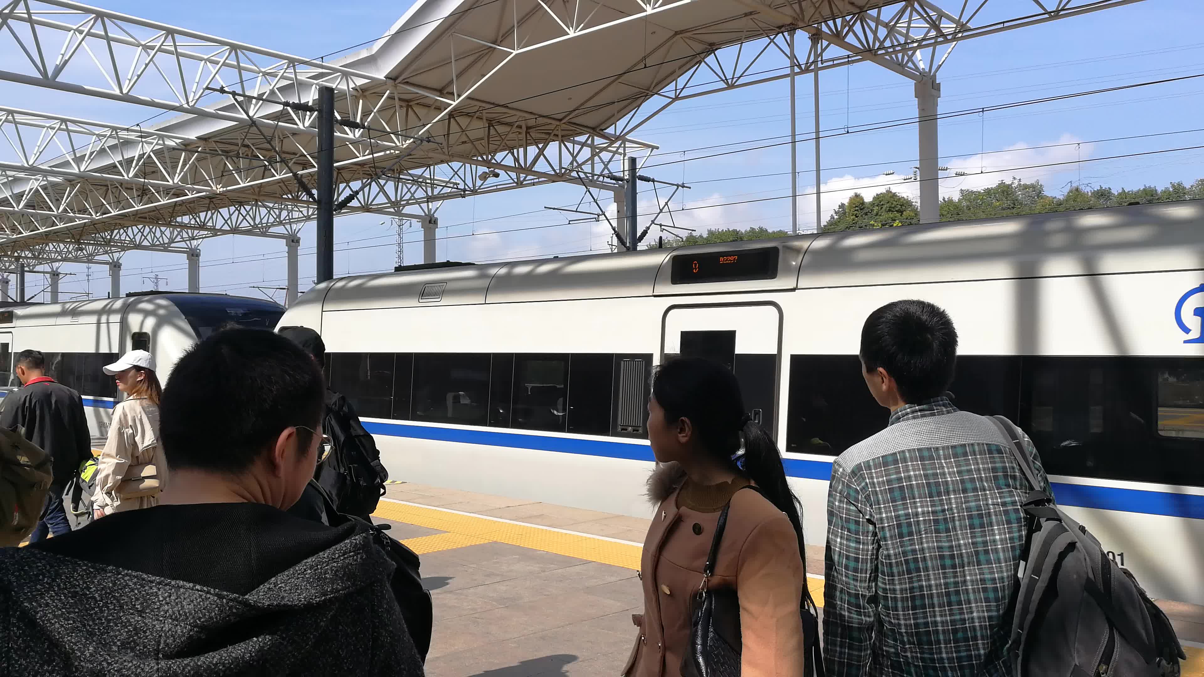 crh1重联动车组离开莆田站