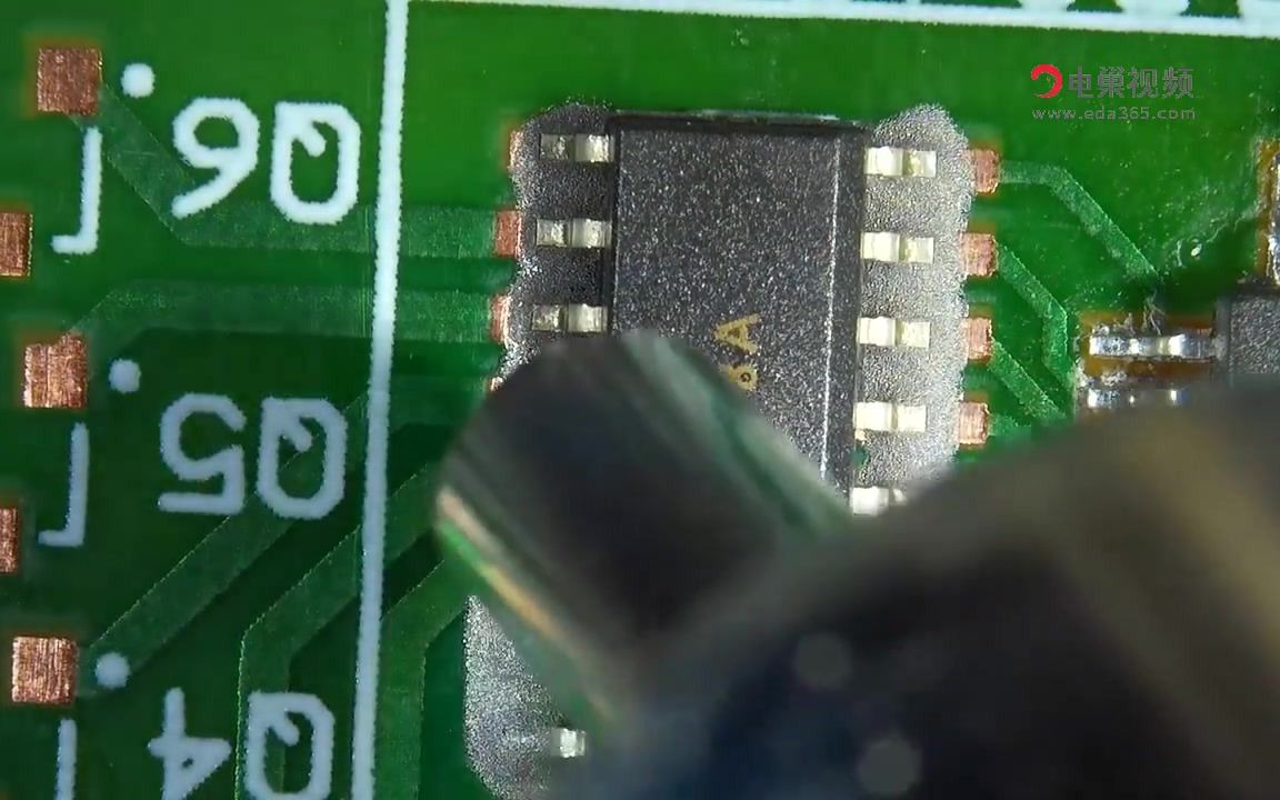 如何用锡膏和热空气焊接微小的SMD芯片?