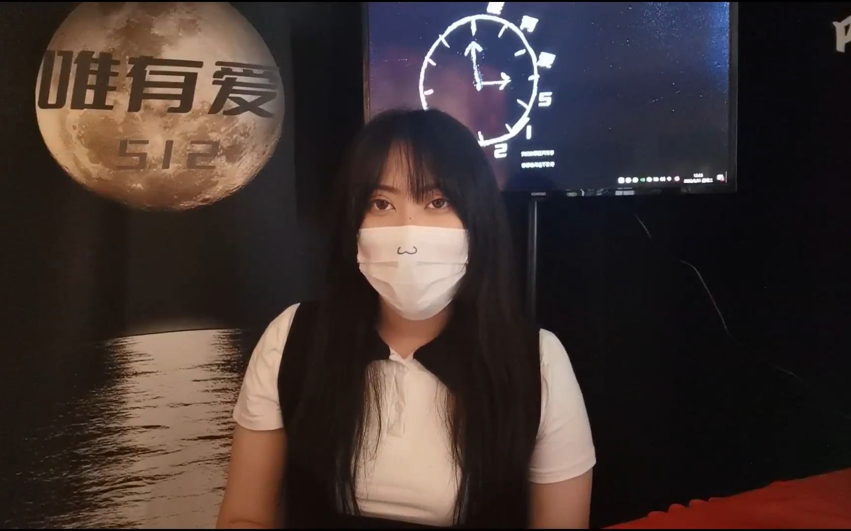 看着微信列表里的你,克制住的只是我的手,却控制不住我的心