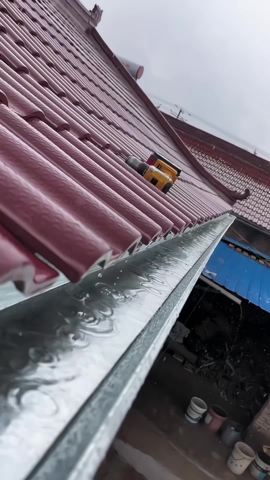 铝合金成品天沟雨水槽,屋檐排水系统 美观不生锈,配件齐全,尺寸和颜色...