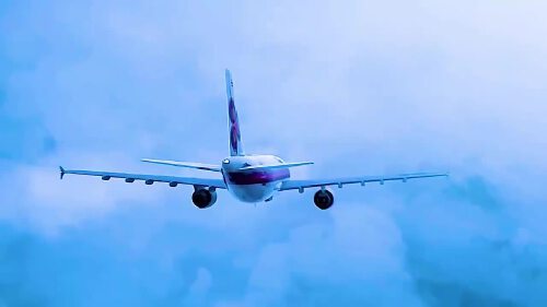 客机降落时突然撞山坠毁,泰国航空311号班机