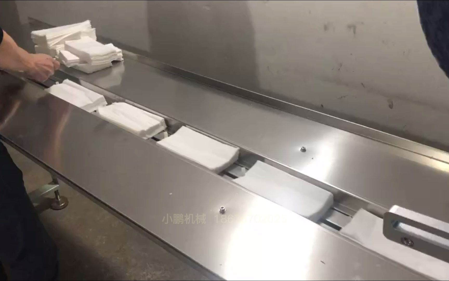 餐厅酒店抽纸包装机酒店客房面巾纸叠抽纸包装机抽纸枕式包装机械 ...